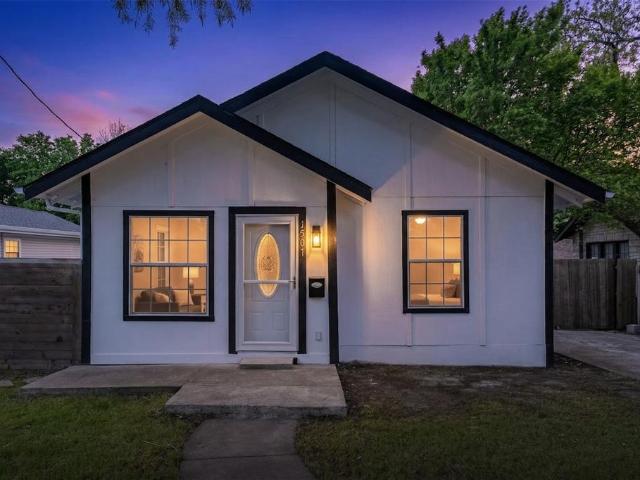 1507 N Preston St, Ennis, TX 75119 | MLS #21233 | Compass
