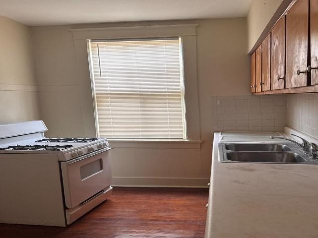 1507 Napoleon Avenue # 203
