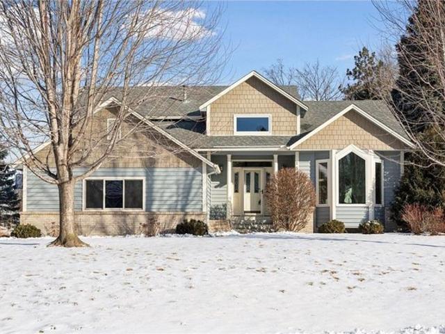 1507 Arden Vista Ct, Arden Hills, MN 55112