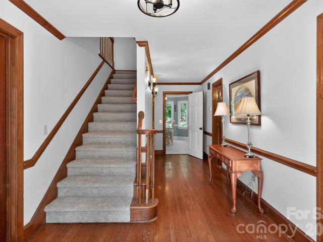 1507 Dennbriar Drive NW