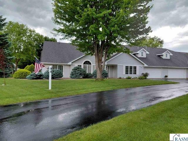 1507 Graystone Ln, North Mankato, MN 56003