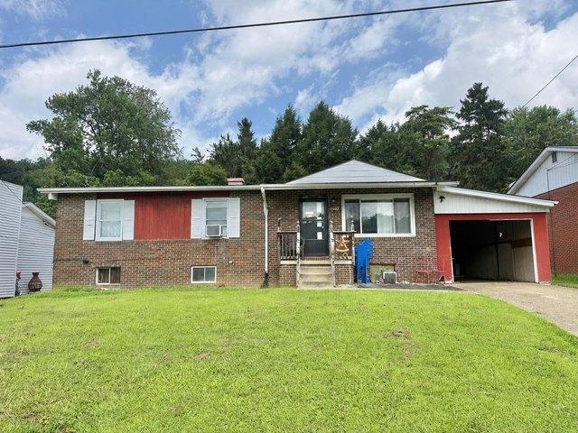 1507 Greenbrier Dr, Huntington, WV 25704