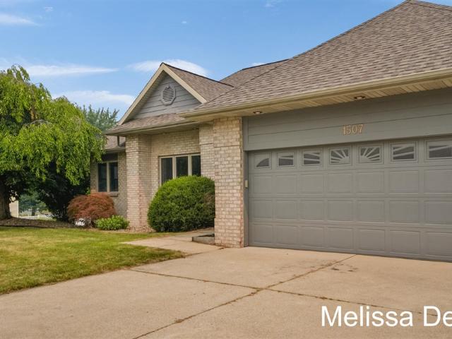 1507 Joseph Lane
