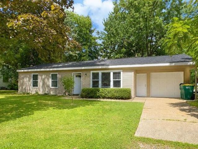 1507 Lake Ave, Portage, MI 49002