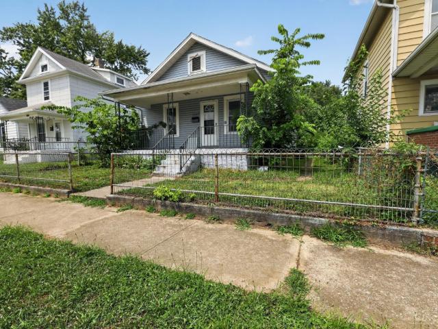 1507 Lawn Avenue