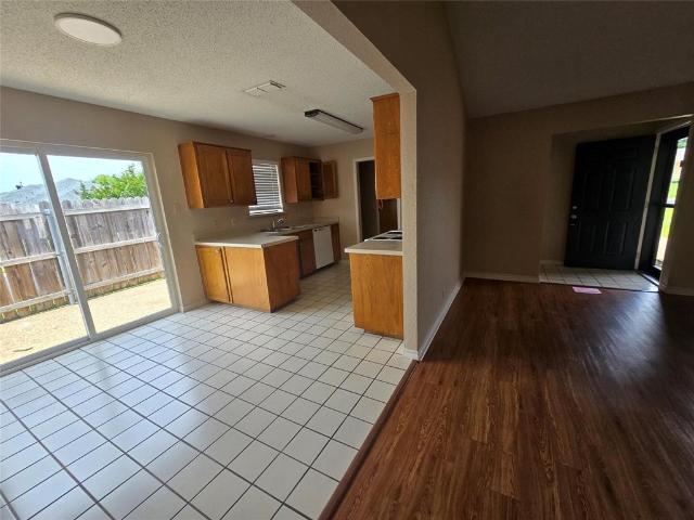 1507 Lindsey Lane W # B