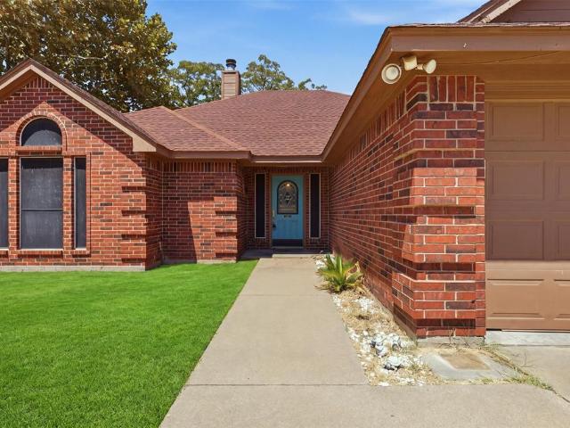 1507 Saddle Creek Court