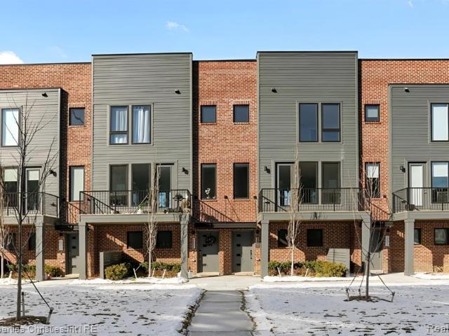 1507 W Fisher Freeway