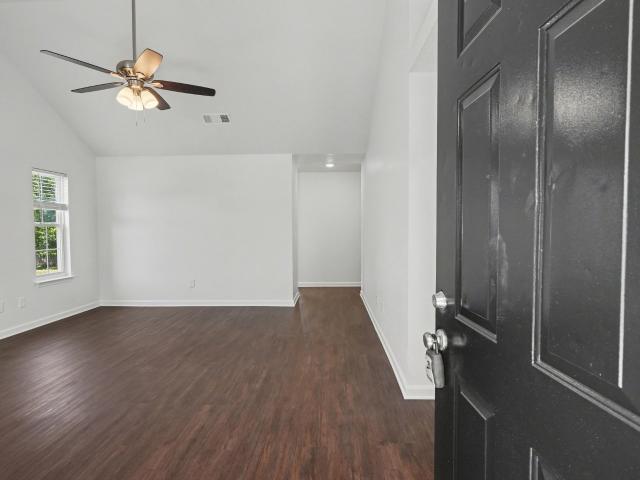 1507 Waxman Dr