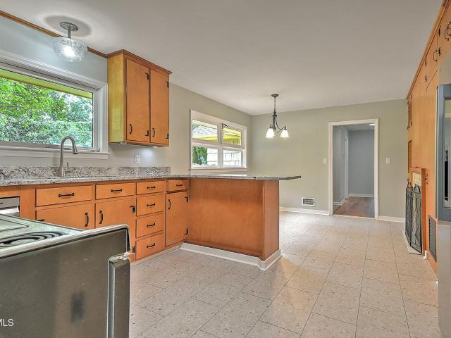 1507 Woodland Avenue
