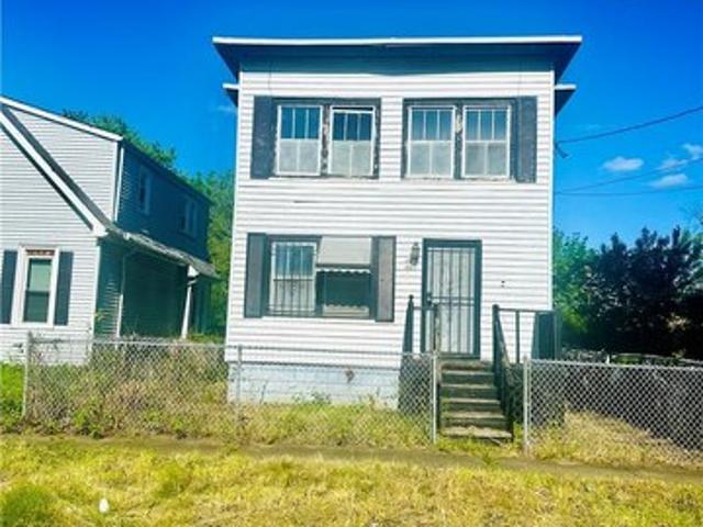 1507 17th St, Niagara Falls, NY 14305