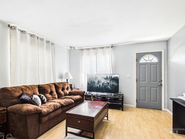 1507 19th Ave