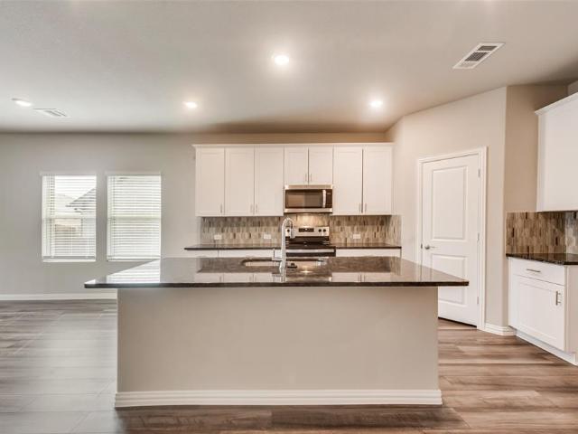 1508 Mineral Point Place