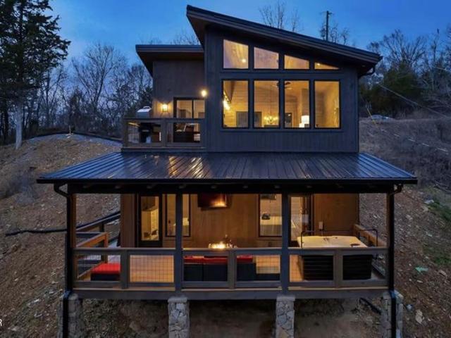 1508 Mountain Dr, Sevierville, TN 37876