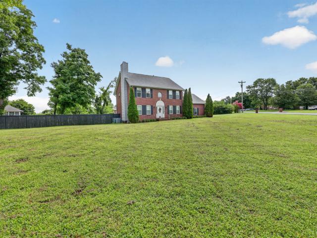 1508 Anthony Way