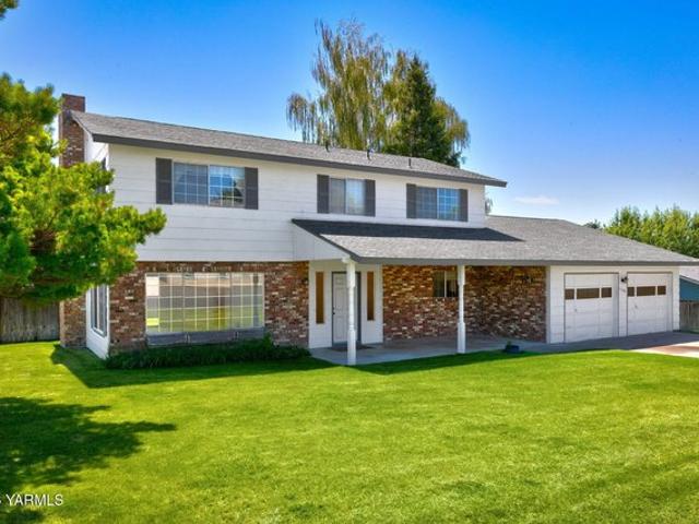 1508 Birch St, Zillah, WA 98953
