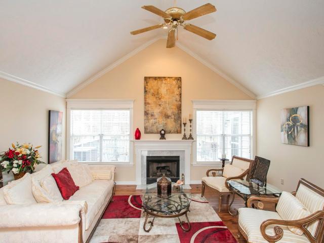 1508 Clover Ct