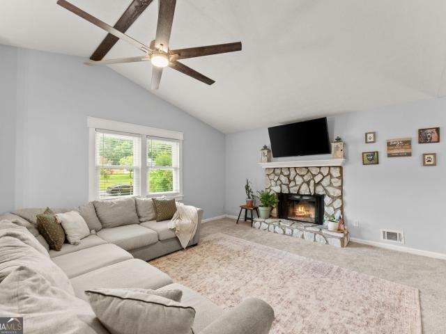 1508 Country Court