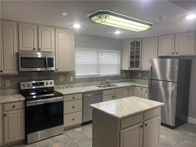 1508 Cricket Court