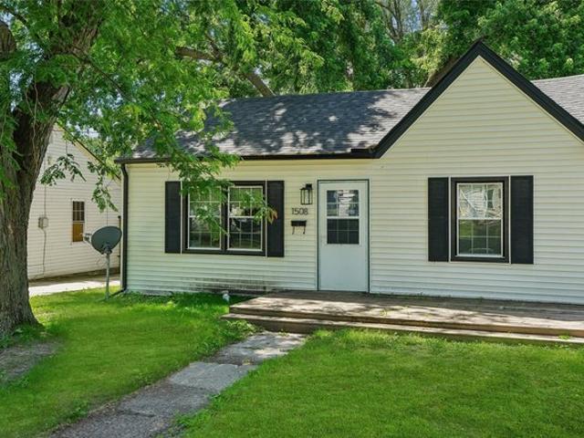 1508 E 30th St, Des Moines, IA 50317