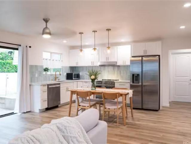 1508 Farrington St, Unit BACK, Honolulu, HI 96822 MLS #202512.