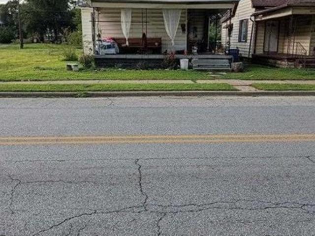 1508 Locust St, Terre Haute, IN 47807