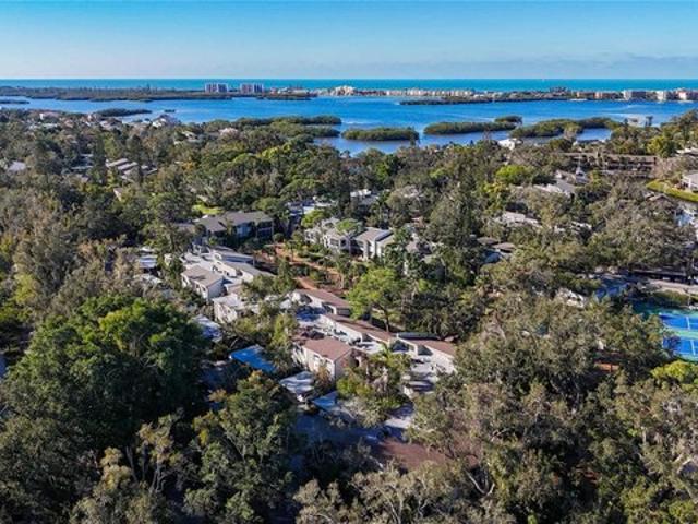 1508 Pelican Cove Rd Apt GR232, Sarasota, FL 34231