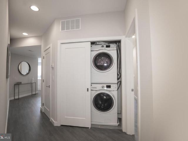 1508 Ridge Avenue # 301