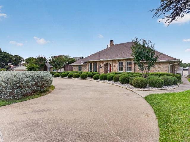 1508 Summertree Court