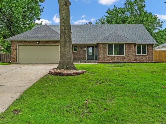 1508 SW Ward Pkwy, Topeka, KS 66604