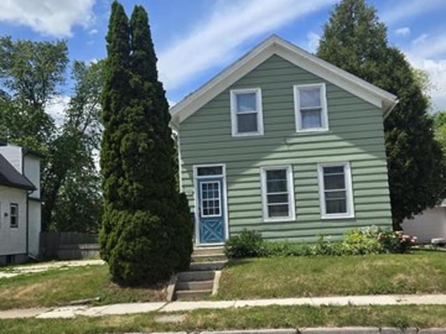 1508 S 14th St, Sheboygan, WI 53081