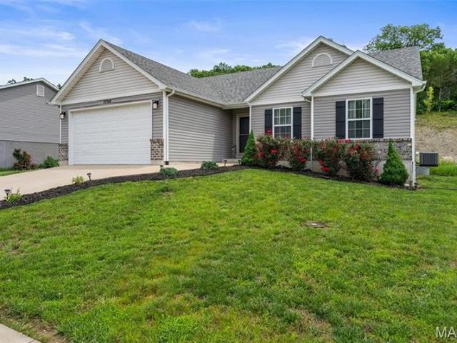 1508 Saint Charles Dr, Hillsboro, MO 63050
