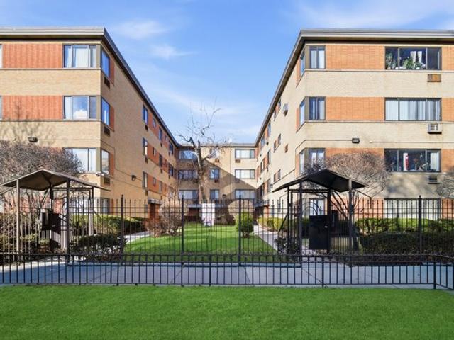 1508 1 W Farwell Ave, Chicago, IL 60626