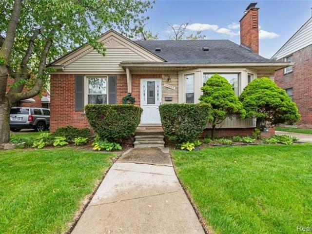 15093 White Ave, Allen Park, MI 48101