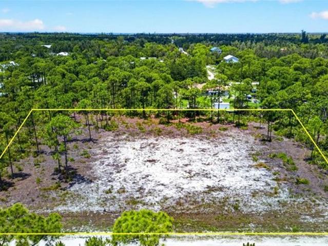 15093 Martinique Way, Bokeelia, FL 33922