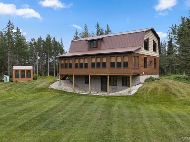 15090 Airport F 5 Rd, Rock, MI 49880