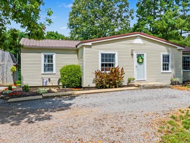 15091 N Madisonville Rd, Crofton, KY 42217