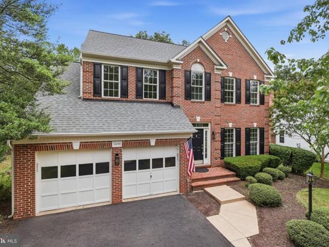15099 Windy Hollow Cir, Gainesville, VA 20155