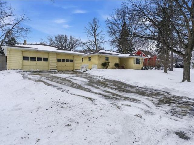 1509 Monongalia Ave SW, Willmar, MN 56201