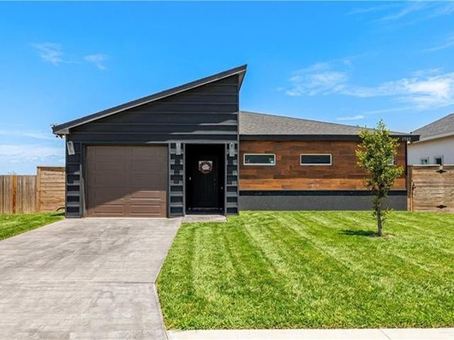 1509 N 32nd St, Hidalgo, TX 78557