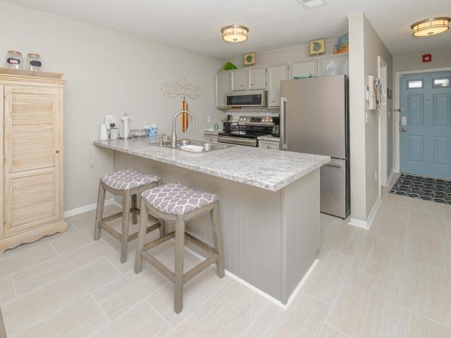 1509 N Waccamaw Dr. 106