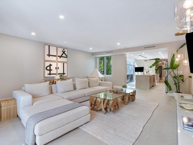 1509 NE 4th Pl, Fort Lauderdale, FL 33301