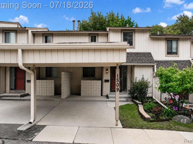 1509 Charter Oak Drive