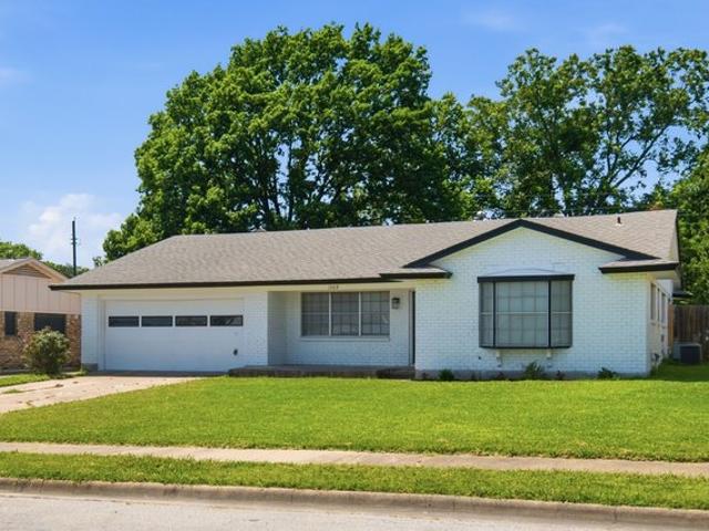 1509 Robin Dr, Sherman, TX 75092