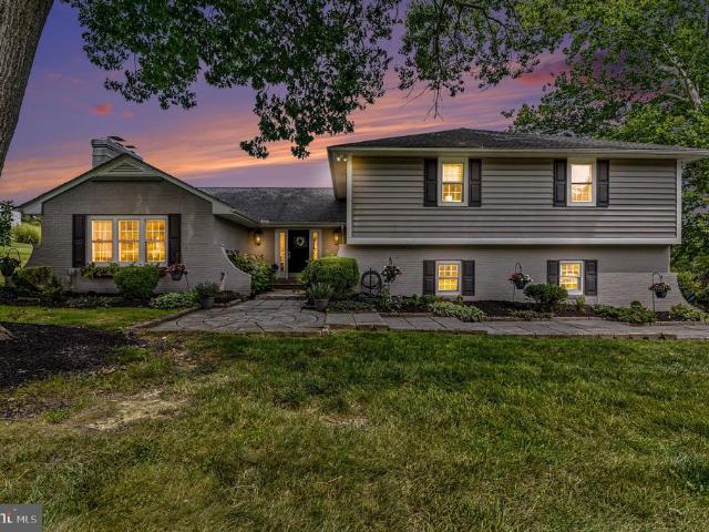 1509 Rolling Road