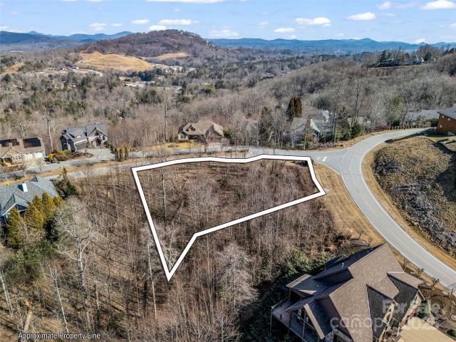 1509 Summit Hill Rd, Hendersonville, NC 28791 | MLS #4219 | Compass