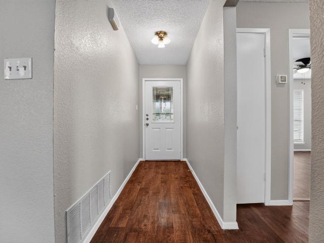 1509 Taron Dr