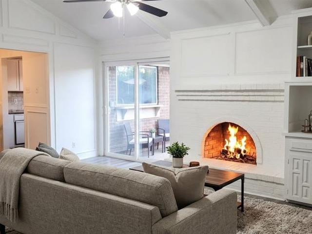 1509 Travis Street