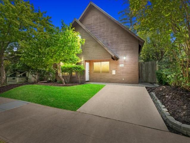 1509 34th St, Sacramento, CA 95816