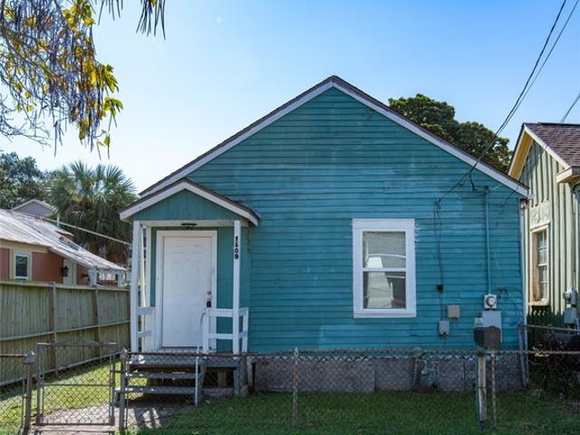 1509J H Clouser St, Galveston, TX 77550
